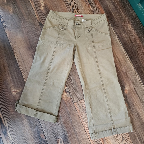 UNIONBAY | Pants & Jumpsuits | Vintage Y2k 9s Clam Diggers Light Army ...